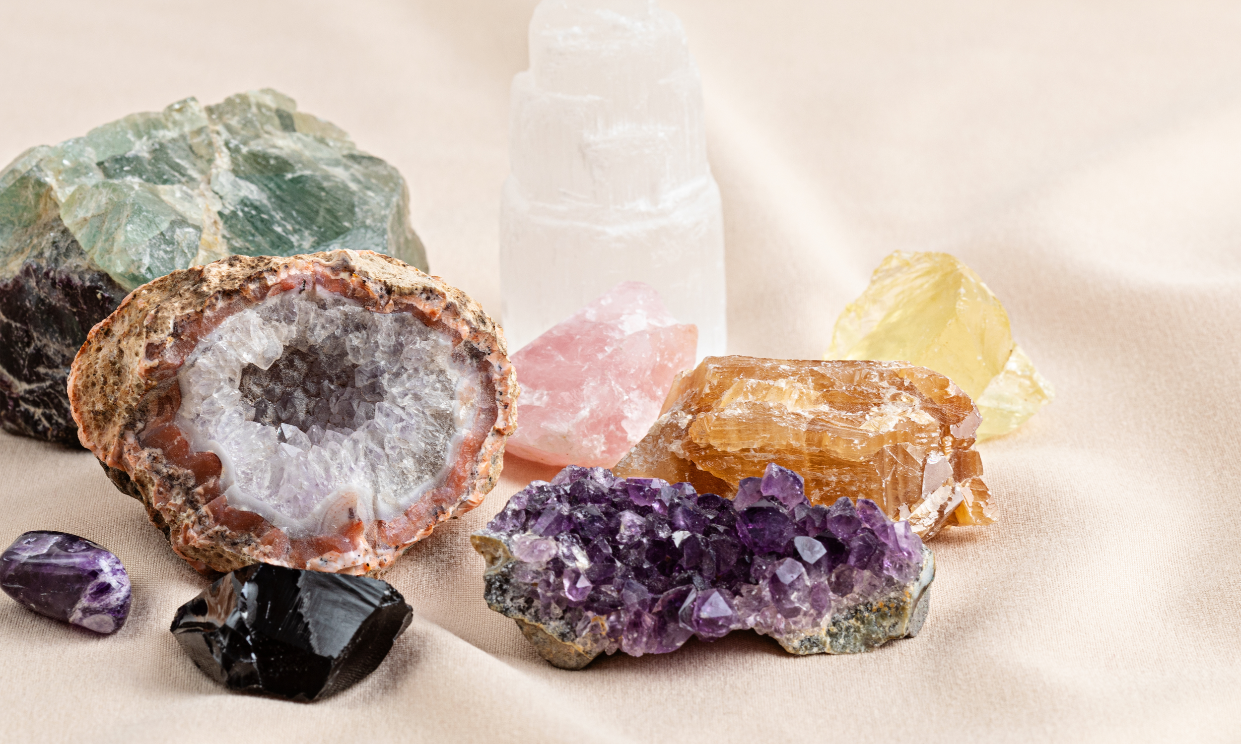 5 Best Crystal Combinations – Beau Life Switzerland